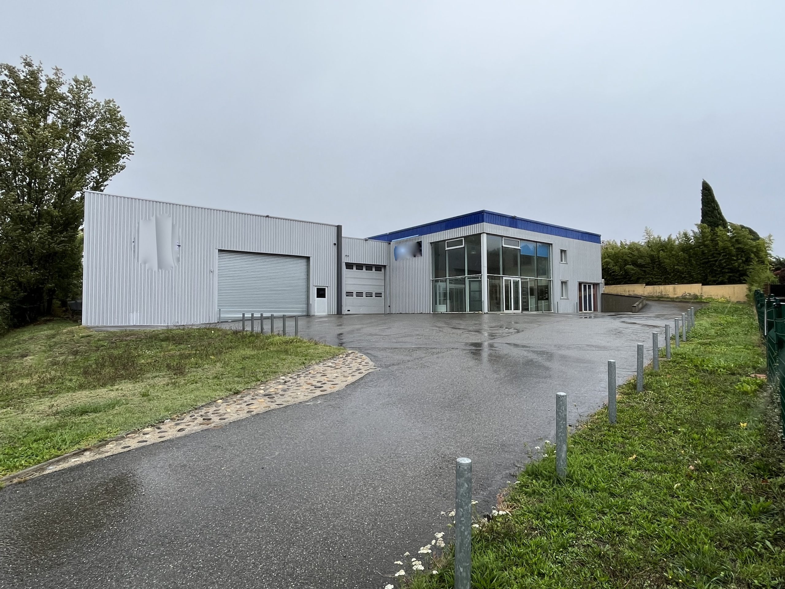 Bâtiment d'activités avec grand parking à CORNEBARRIEU - Cabinet Batiste